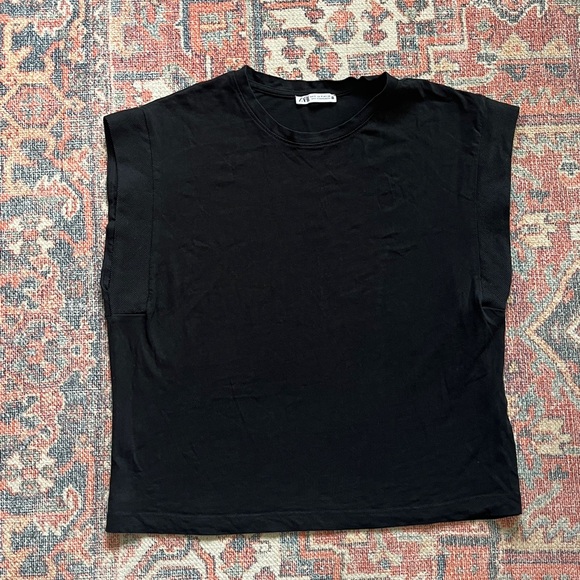 Zara | Tops | Zara Cap Sleeve Tshirt Boxy Muscle Tee W Contrast ...